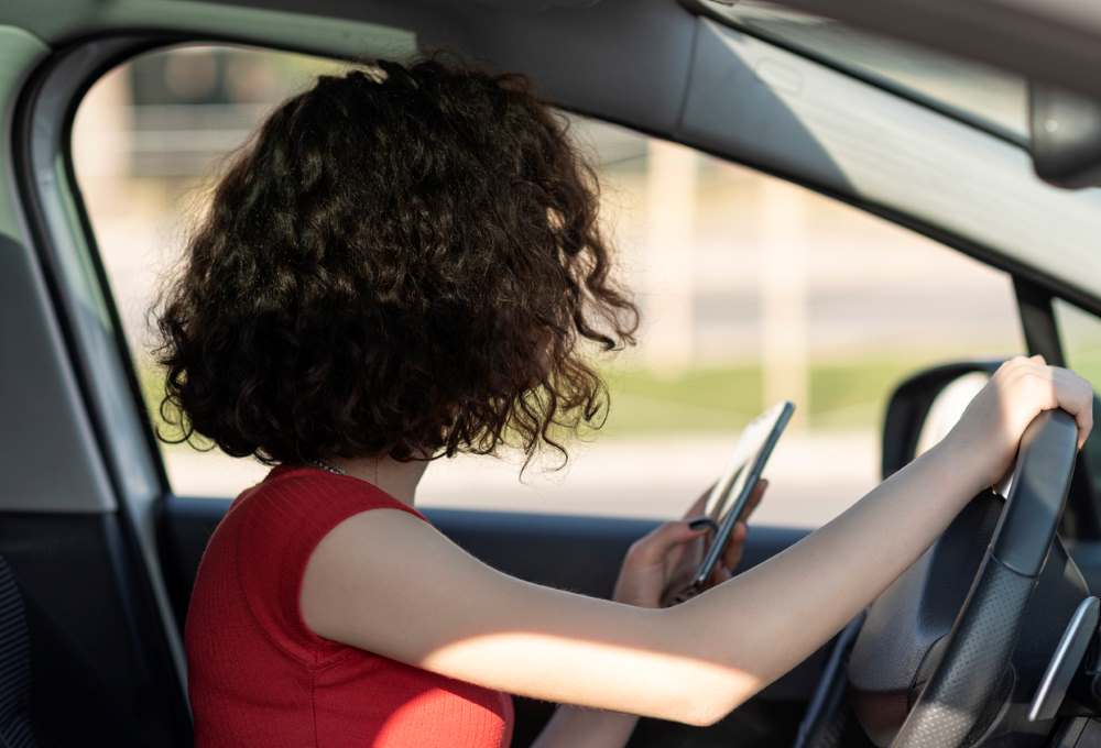 Millennials and Distracted Driving - Avoiding Accidents on the Road ...