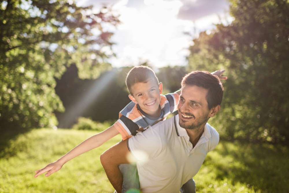 A Simple Guide To Making Sure Your Kid Is Happy And Healthy | Kids in ...